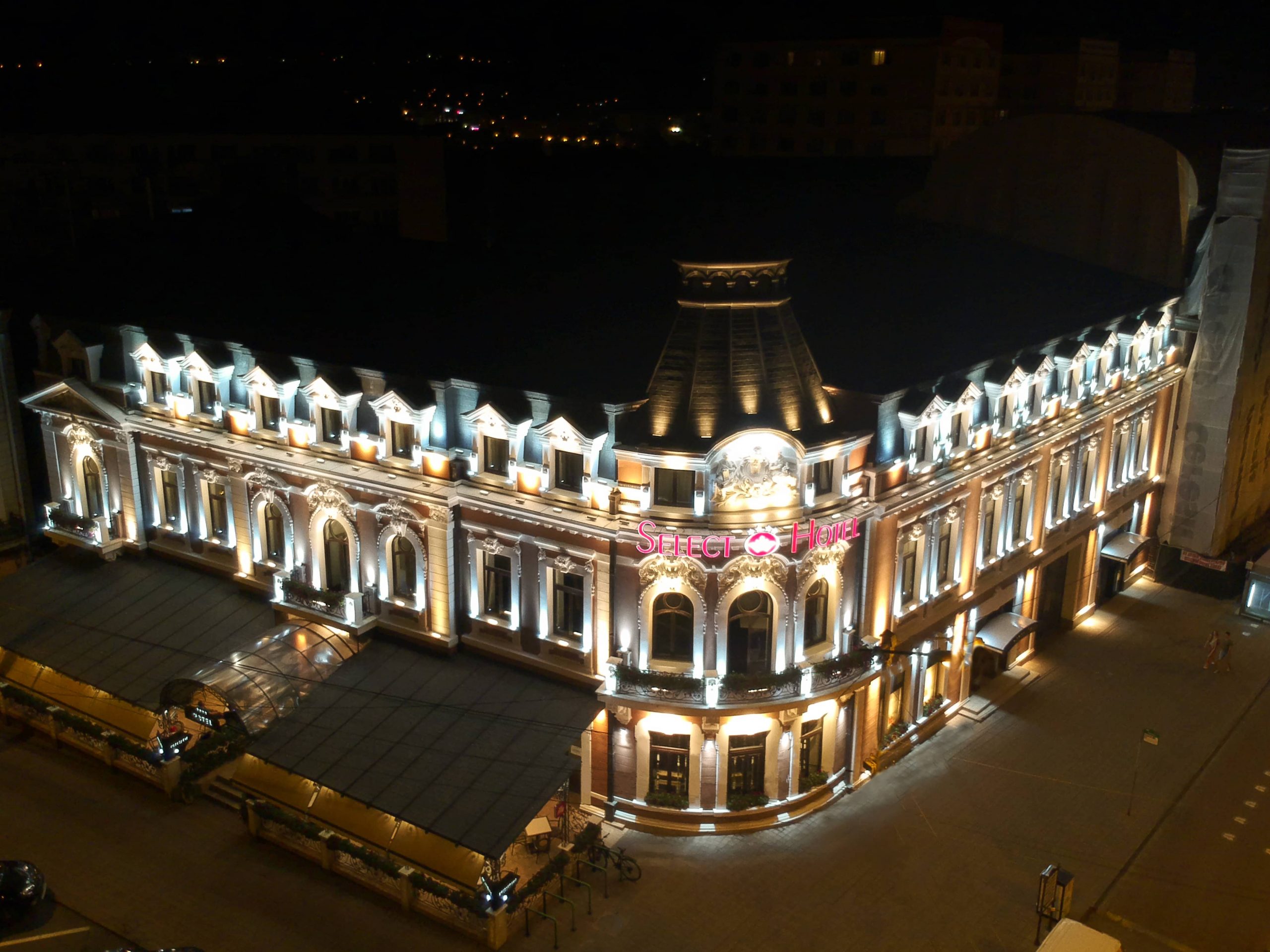 Contact Select Hotel - Rezervă cameră | Comenzi cofetărie Iași