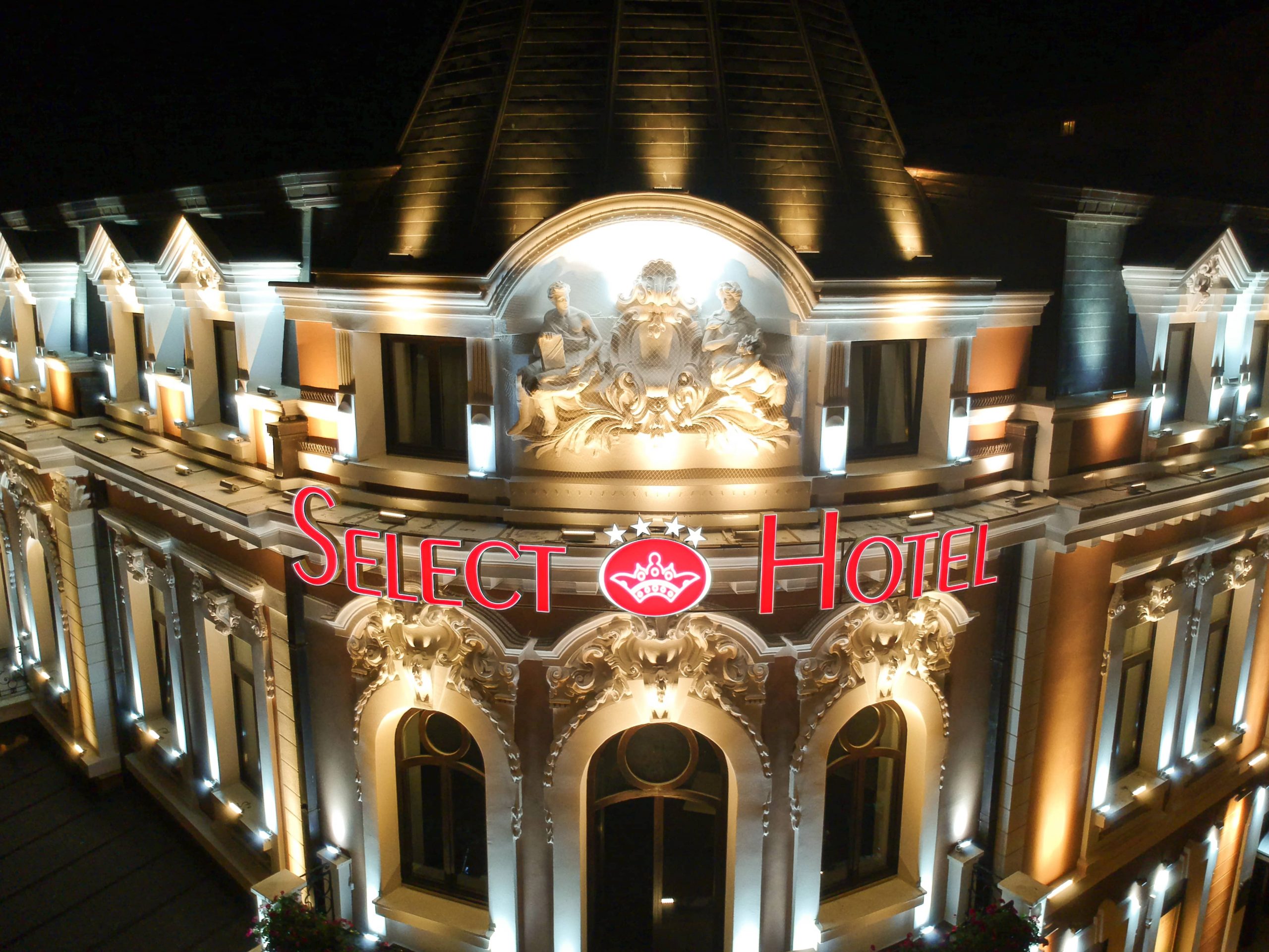 Cazare de 4 stele în centrul istoric din Iași la Select Hotel